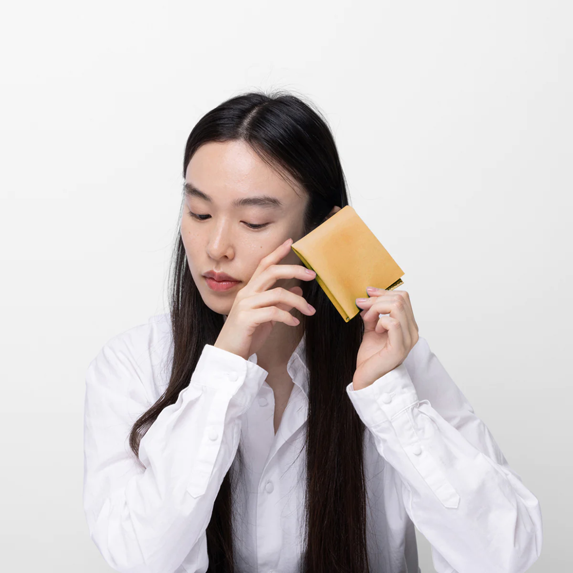 ＜モジャカワ＞ カスタマイズ kumi L ミニマルウォレット イエロー系 | テーーマ teema