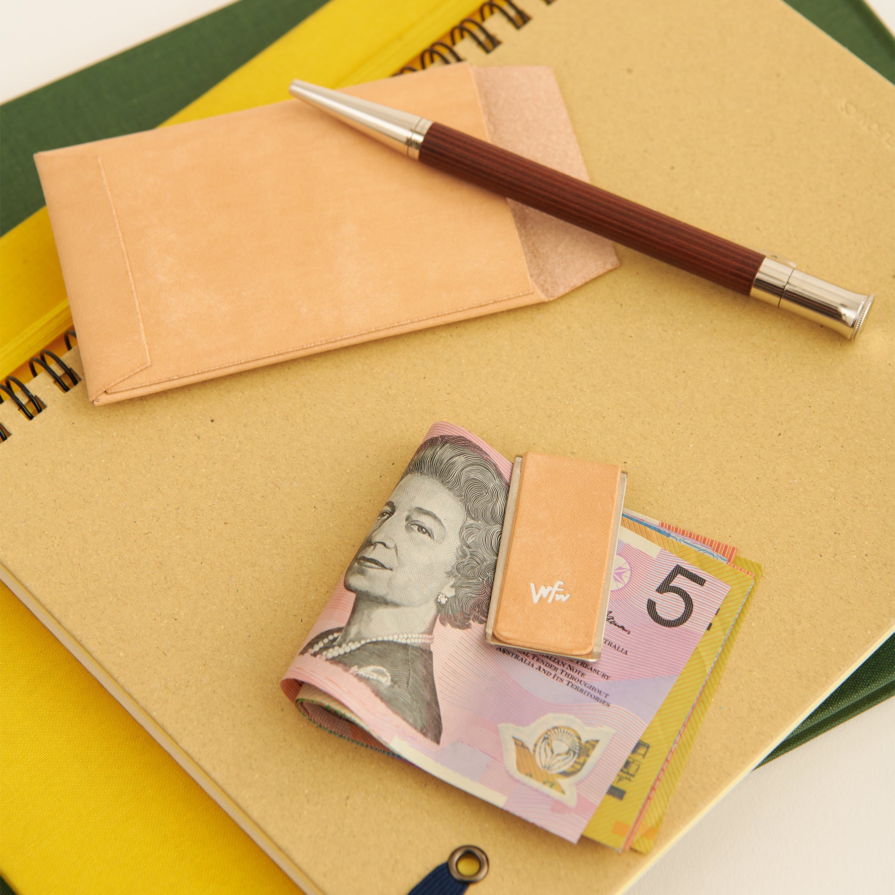 ＜Mojakawa envelope case S/natural | テーーマ teema