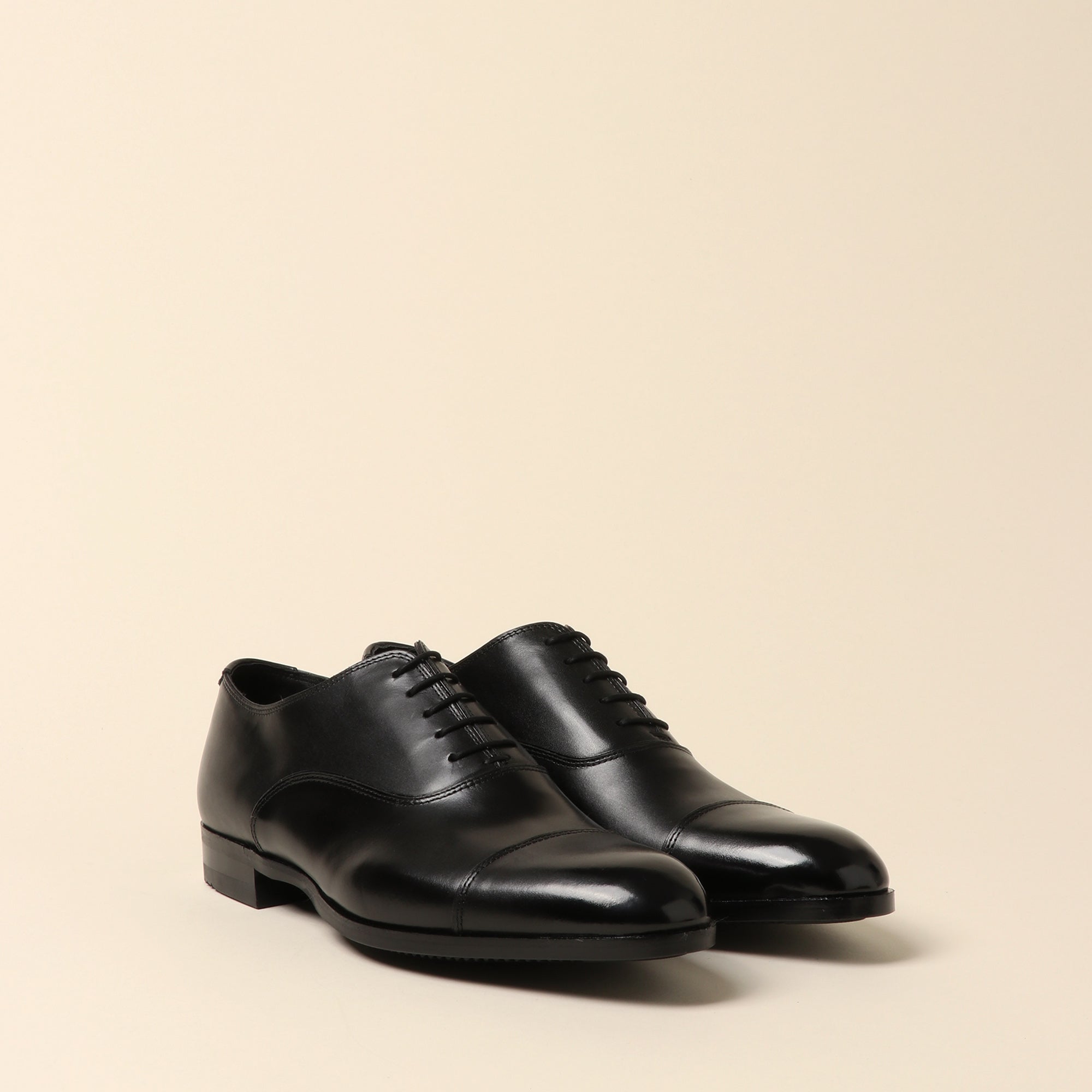 ＜Madras Straight Tip with Inside Feathers/Black | テーーマ teema